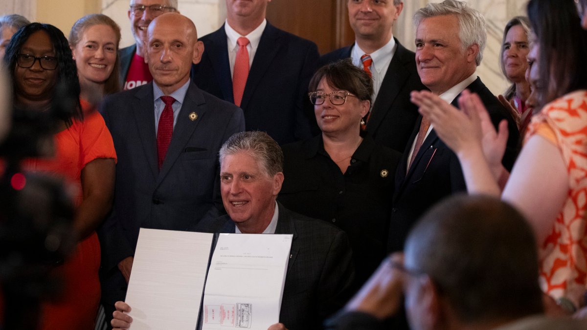 Rhode Island assault weapon ban details – NBC Boston