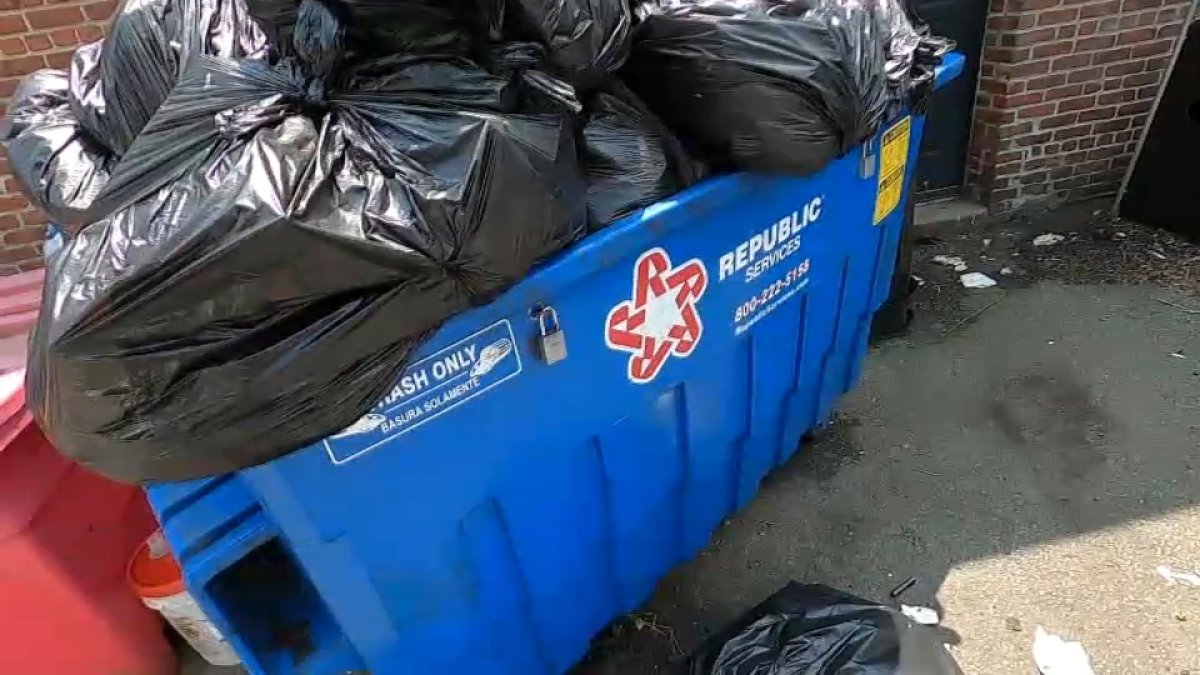 Republic Services trash strike continues with no resolution Friday ...