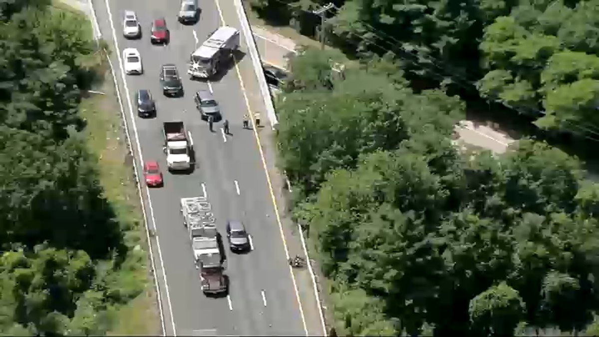 Crash on I-95 in Sharon, Mass., injures motorcyclist – NBC Boston