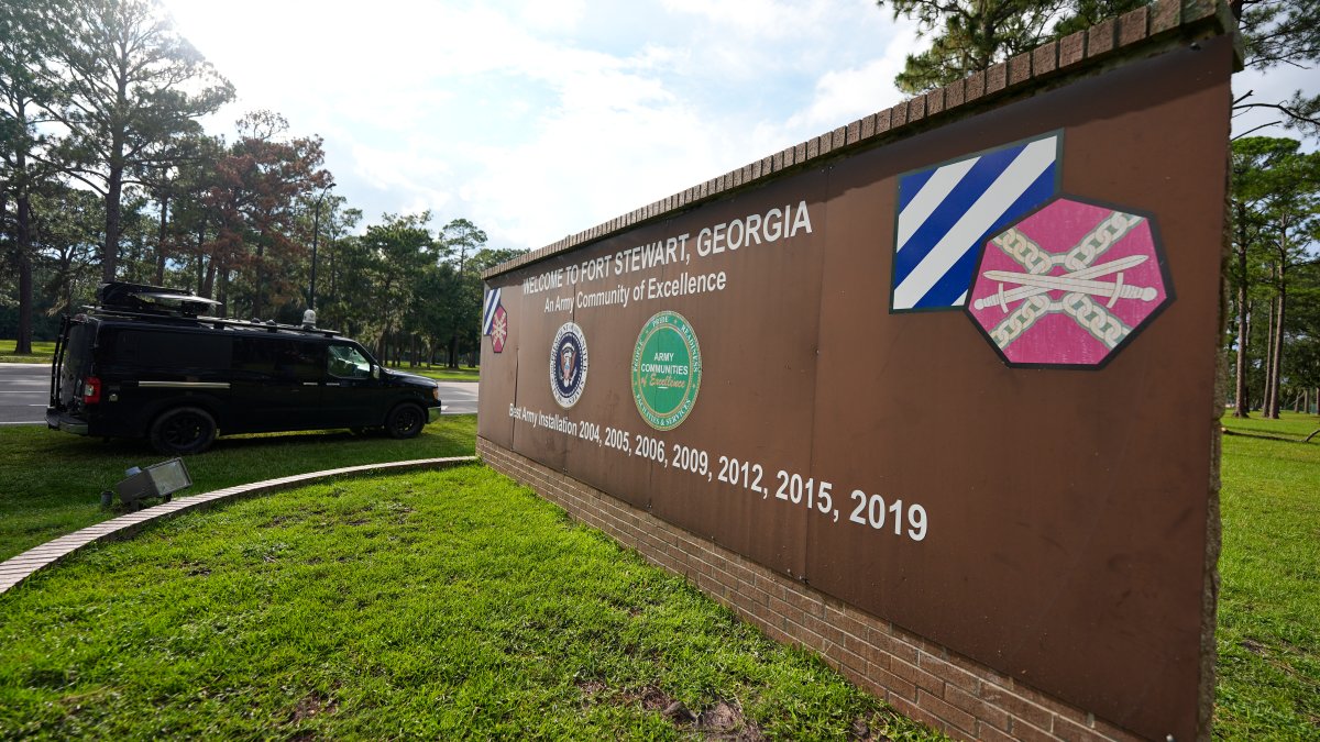 6 unarmed soldiers praised for subduing Fort Stewart shooter – NBC Boston