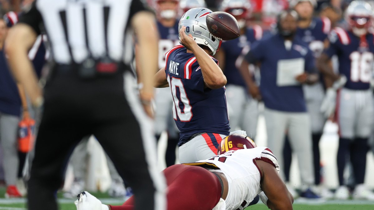 Mike Vrabel critical of Drake Maye’s fumble vs. Commanders – NBC Boston