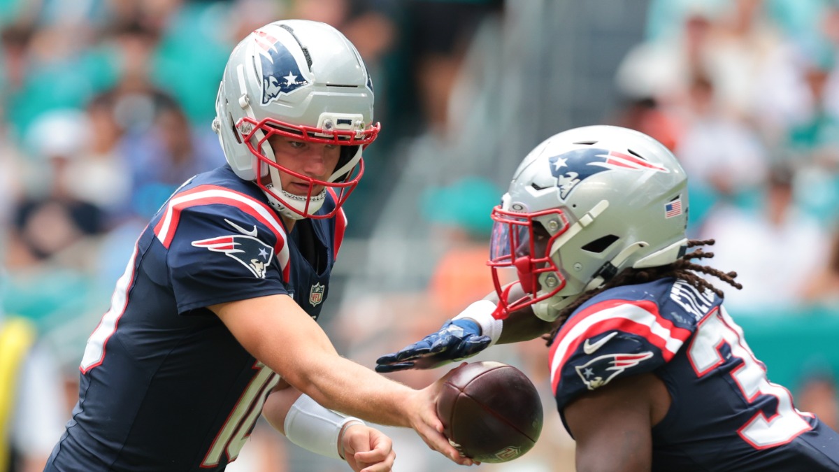 Drake Maye, Rhamondre Stevenson earn game balls after Patriots’ win ...