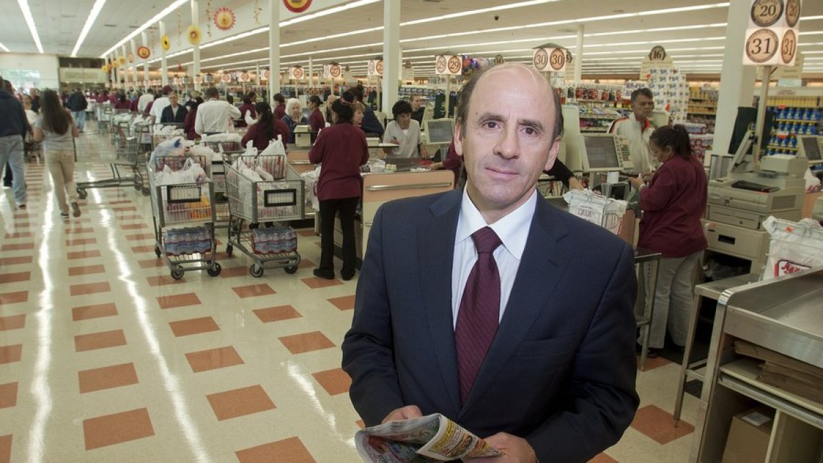 Market Basket CEO Arthur T. Demoulas fired by board – NBC Boston