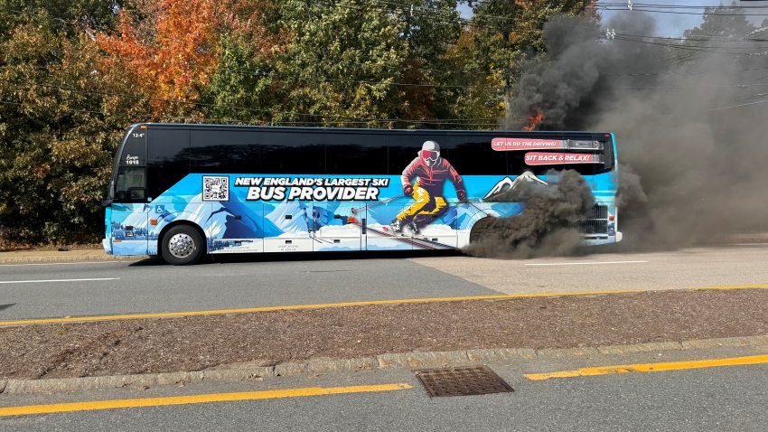 UMass Lowell bus fire on High Street in Westwood – NBC Boston