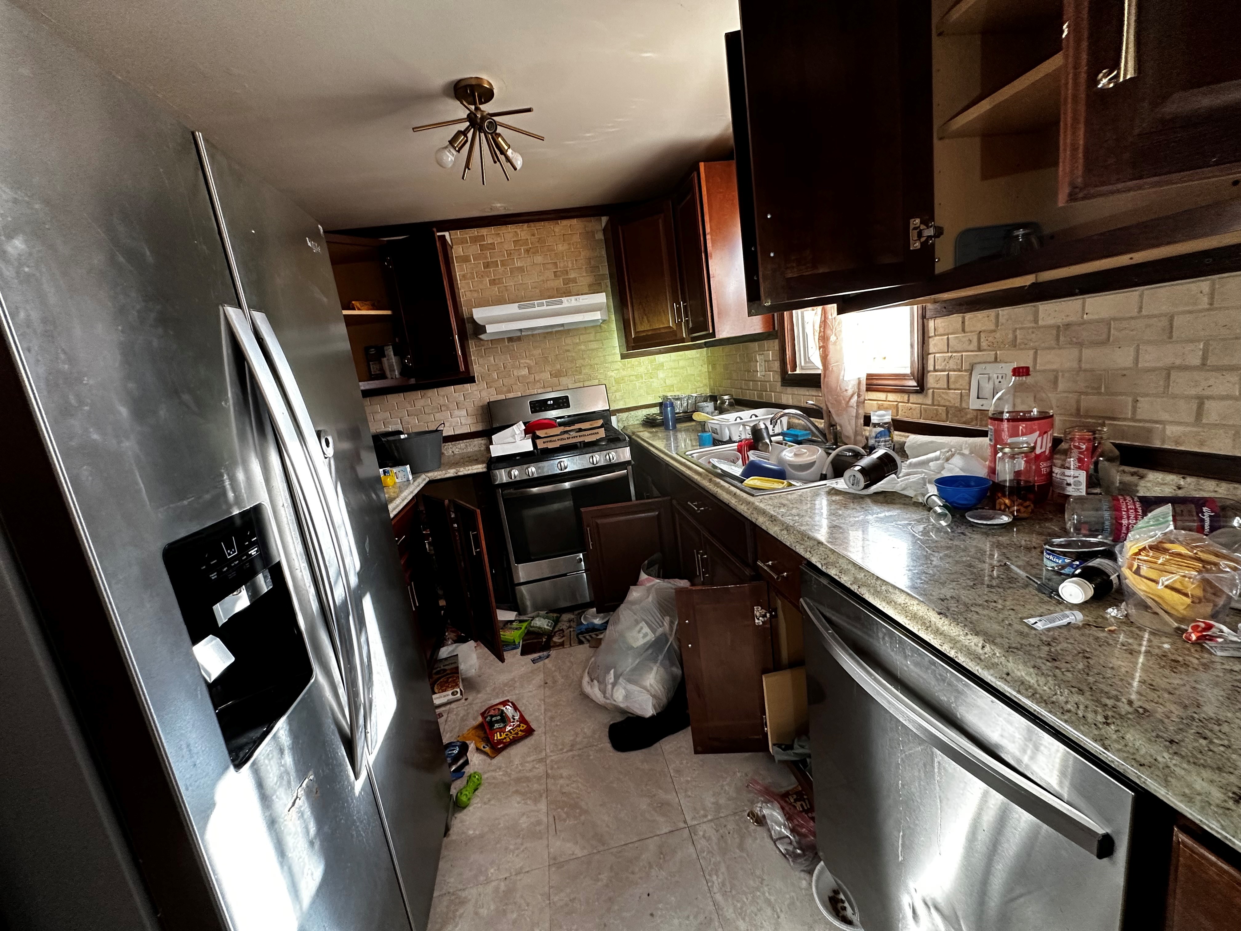 ‘Professional tenants’ evicted, leaving Burlington, MA home trashed ...