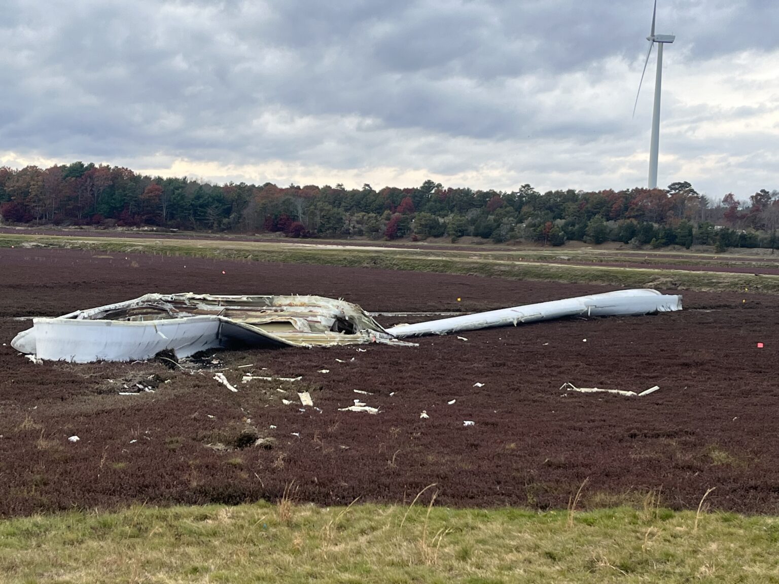 Photos of broken wind turbine in Buzzards Bay, MA – NBC Boston