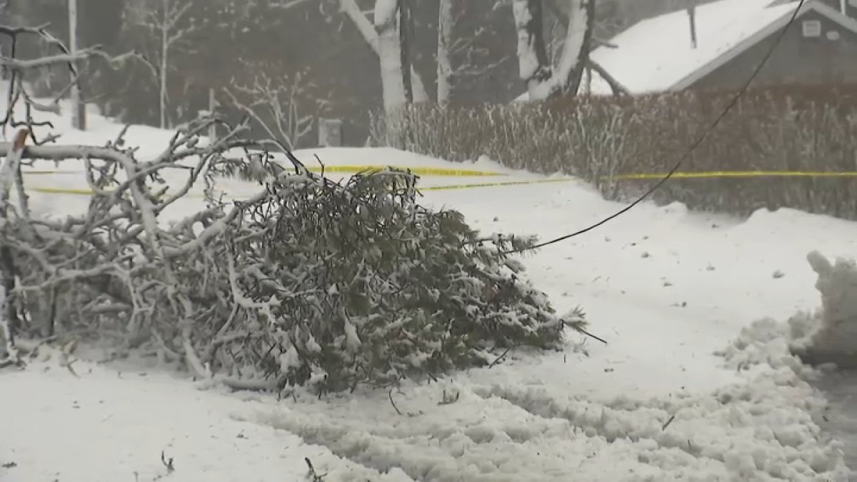 Power outage map in Massachusetts: Over 100K remain in the dark – NBC ...
