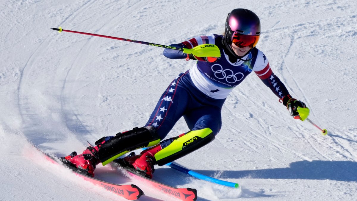 HIGHLIGHT: Mikaela Shiffrin wins gold in epic slalom run – NBC Boston