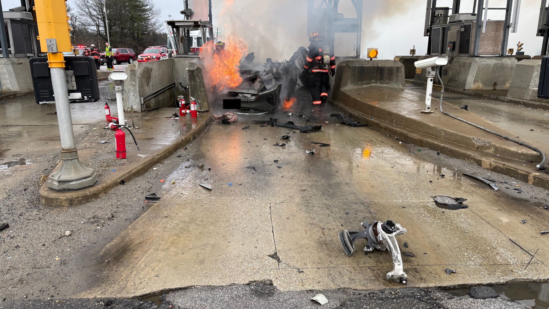 Everett Turnpike crash today in NH shuts down Bedford tolls – NBC Boston