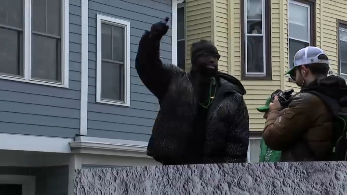 Jaylen Brown twitch stream at Boston St. Patrick’s Day Parade – NBC Boston