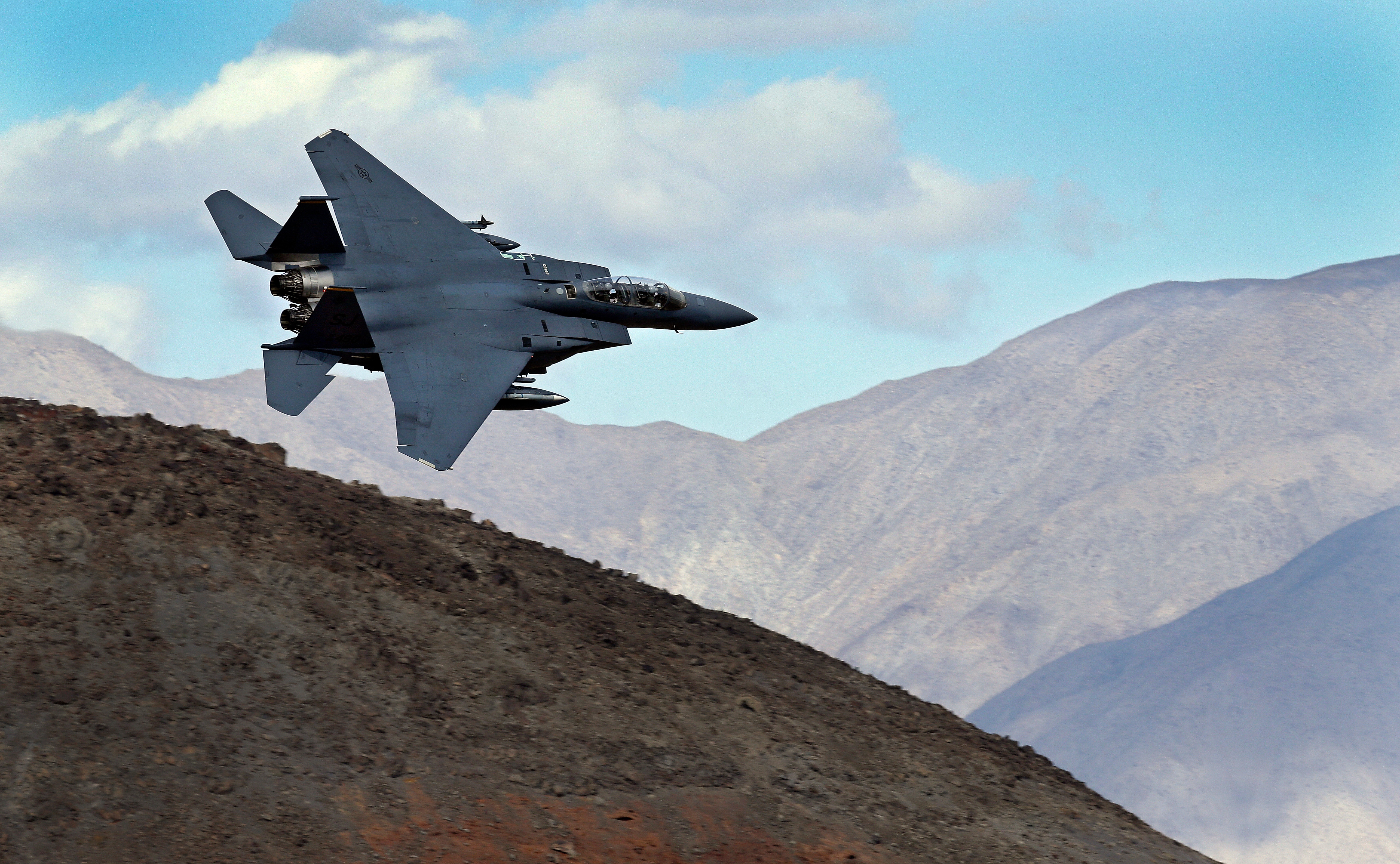 Search for pilot of downed U.S. fighter jet enters second day – NBC Boston