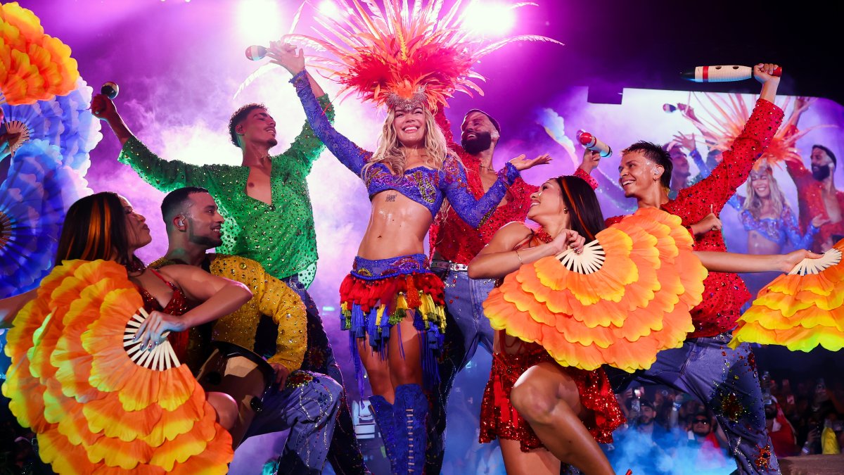 Karol G announces new tour: Here’s how to get tickets – NBC Boston