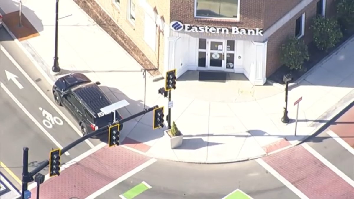 2 arrested in Everett bank robbery as Boston police investigate 2 more ...
