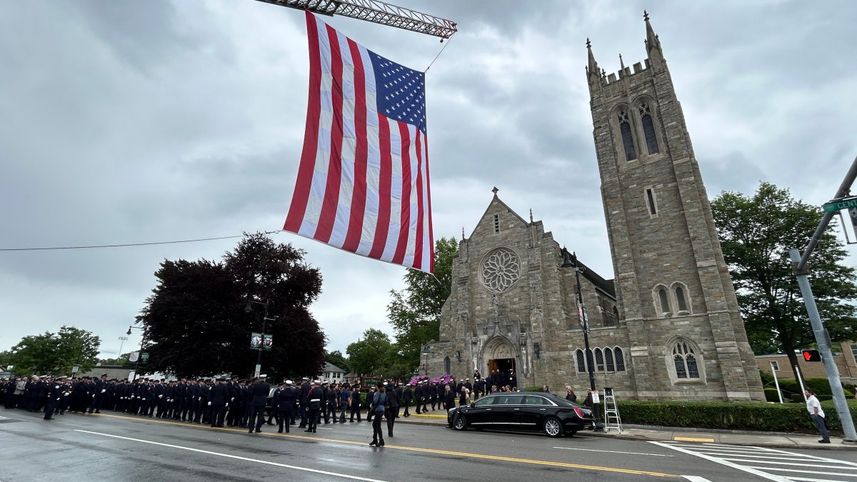 Boston firefighter Robert “Bobby” Kilduff Jr. honored at wake – NBC Boston