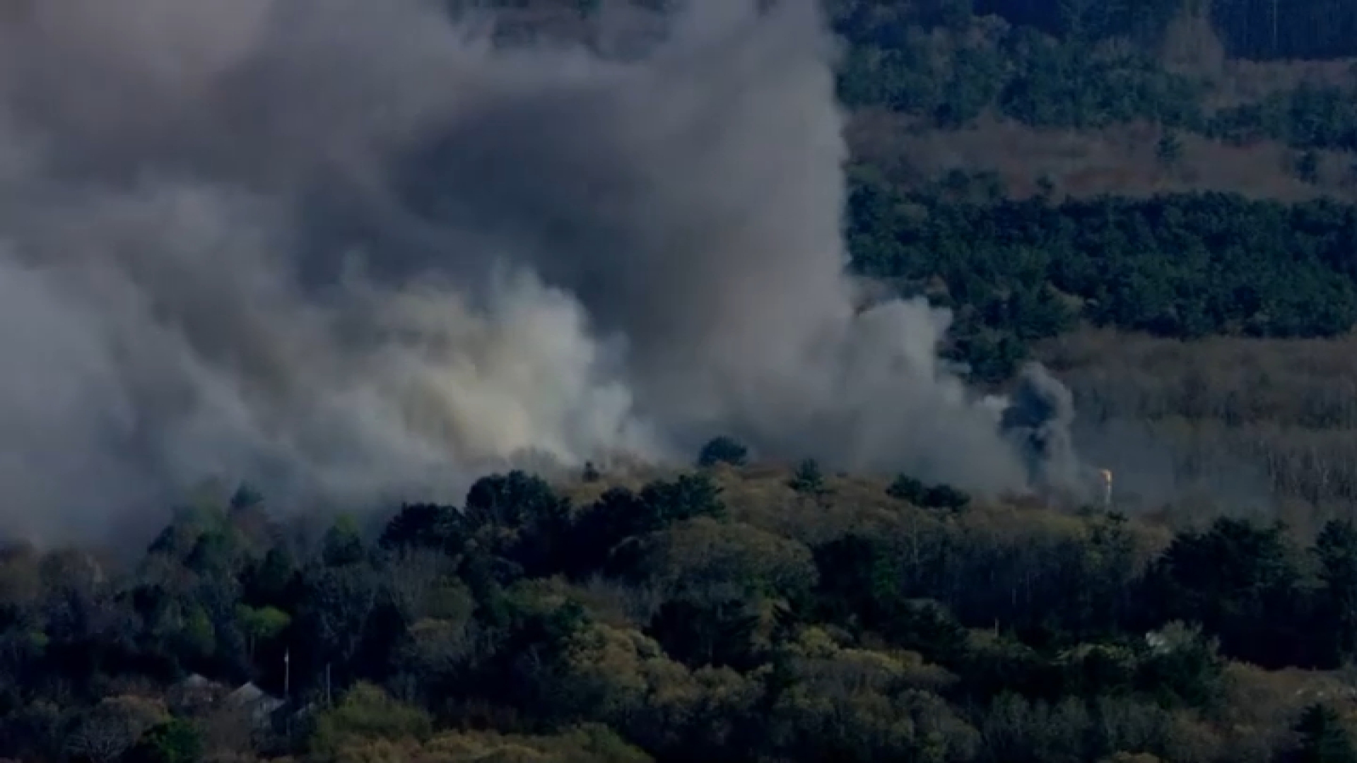 Video: Large scrap yard fire burning in Westport, Mass. – NBC Boston