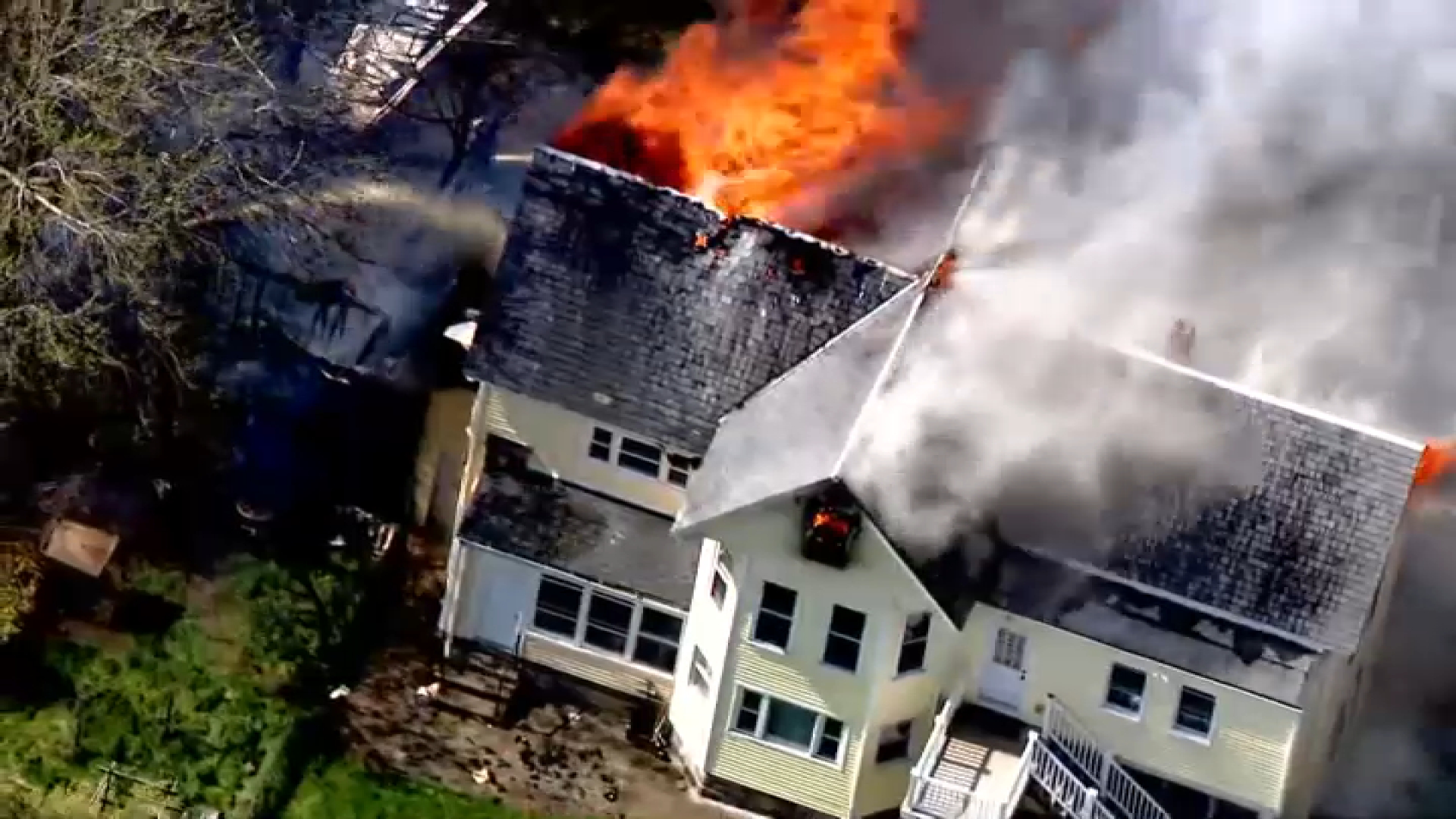 Lowell, MA house fire spreads to 5 buildings: fire chief update – NBC ...